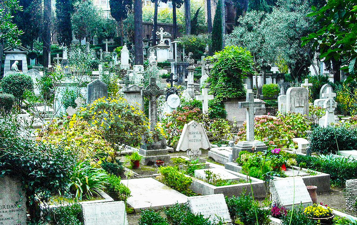 Il Cimitero Acattolico di Roma: un concentrato unico di fascino, storie ...