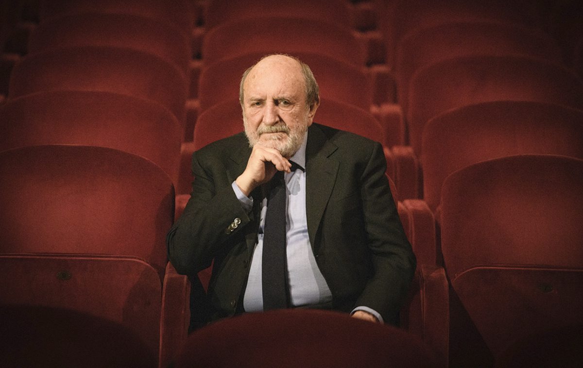Umberto Galimberti in scena al Teatro Olimpico di Roma nel 2024 (29 ...